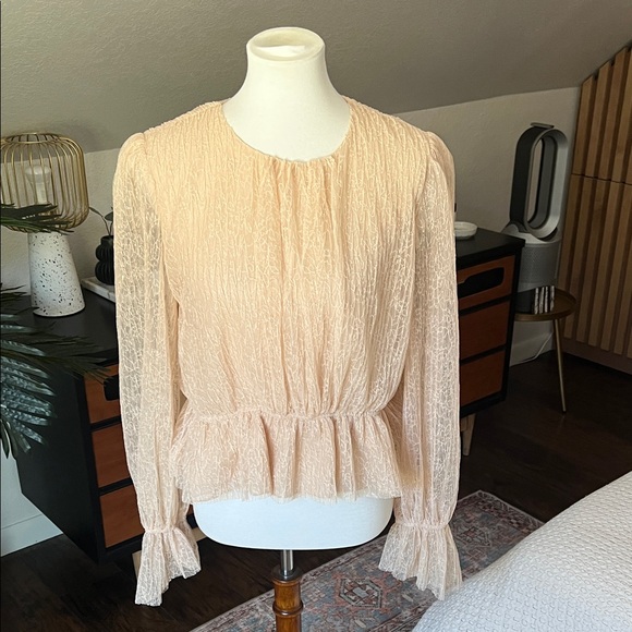 Steve Madden | Tops | Steve Madden Elegant Blouse In Light Peach | Poshmark